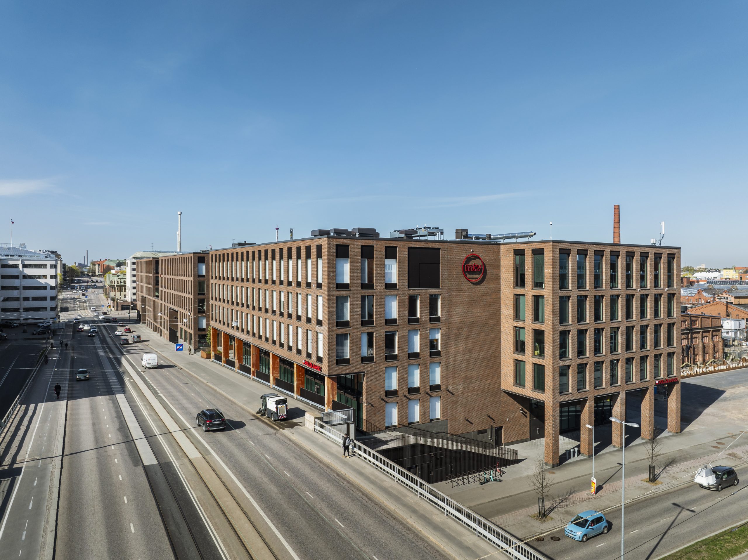 Modern office property in Helsinki - Fokus Nordic -tilat